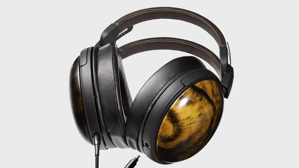 Audio-Technica ATH-AWKG — новая модель закрытых наушников в премиальной ...