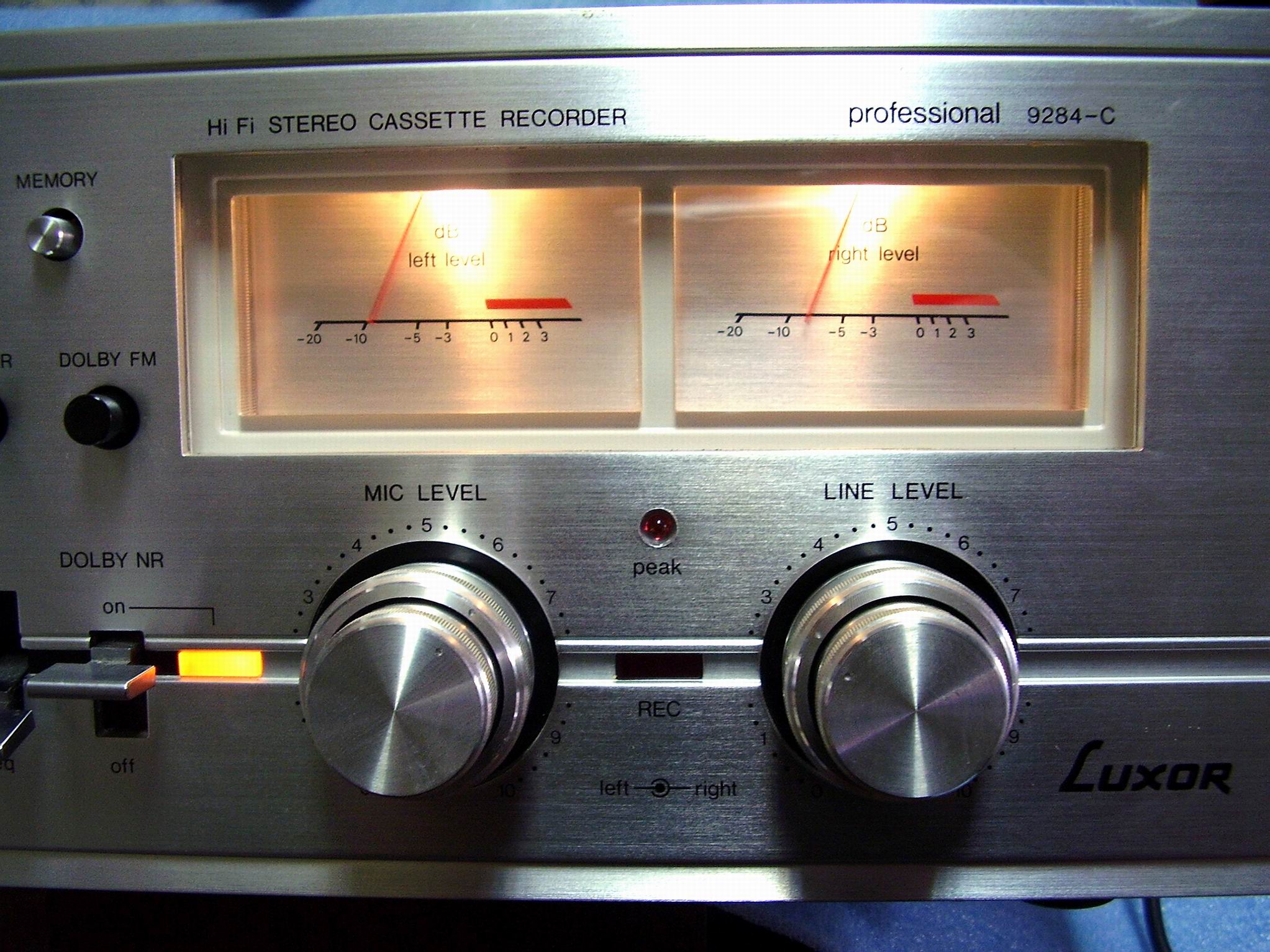 LUXOR professional 9284c | Hi-Fi.ru