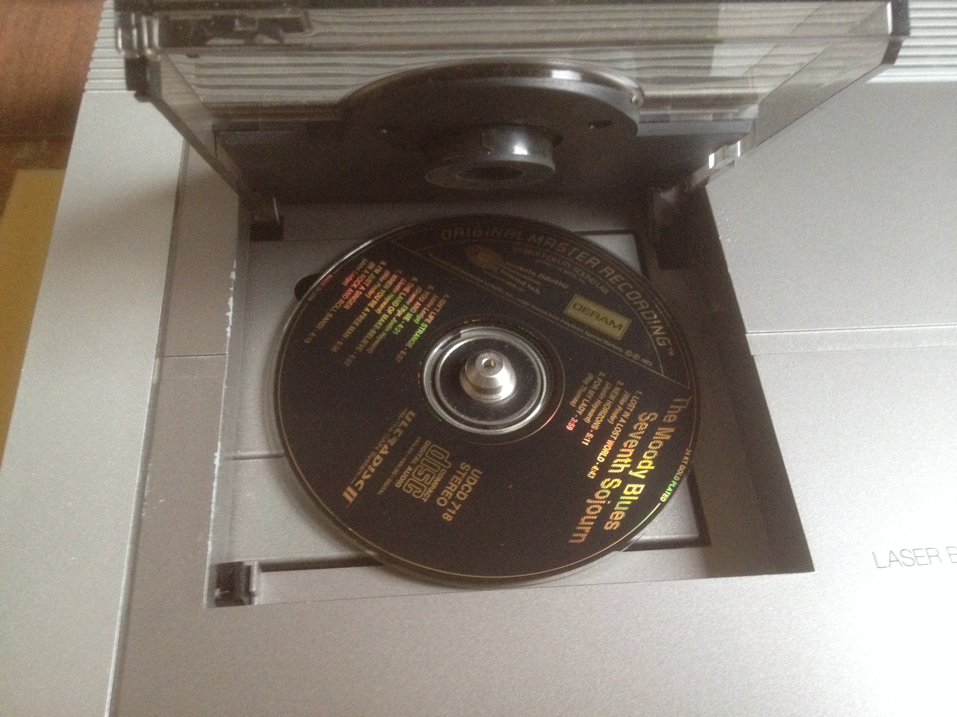 Проигрыватель компакт-дисков Philips CD 200 | Hi-Fi.ru