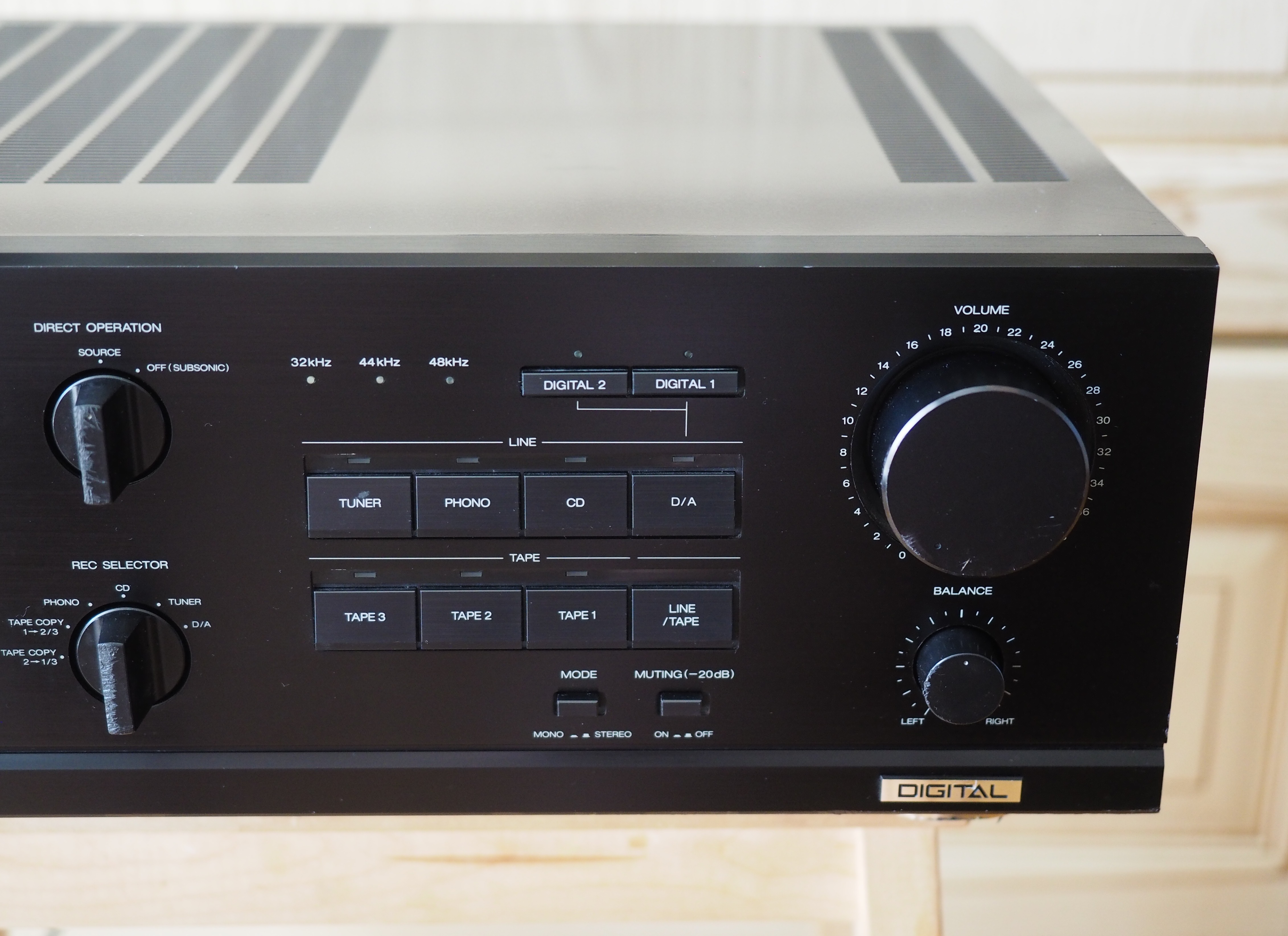 Стереоусилитель Akai AM-65 с цифрой | Hi-Fi.ru