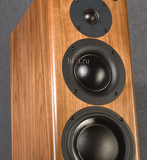 С британской невозмутимостью. Тестируем акустические системы PMC OB1i