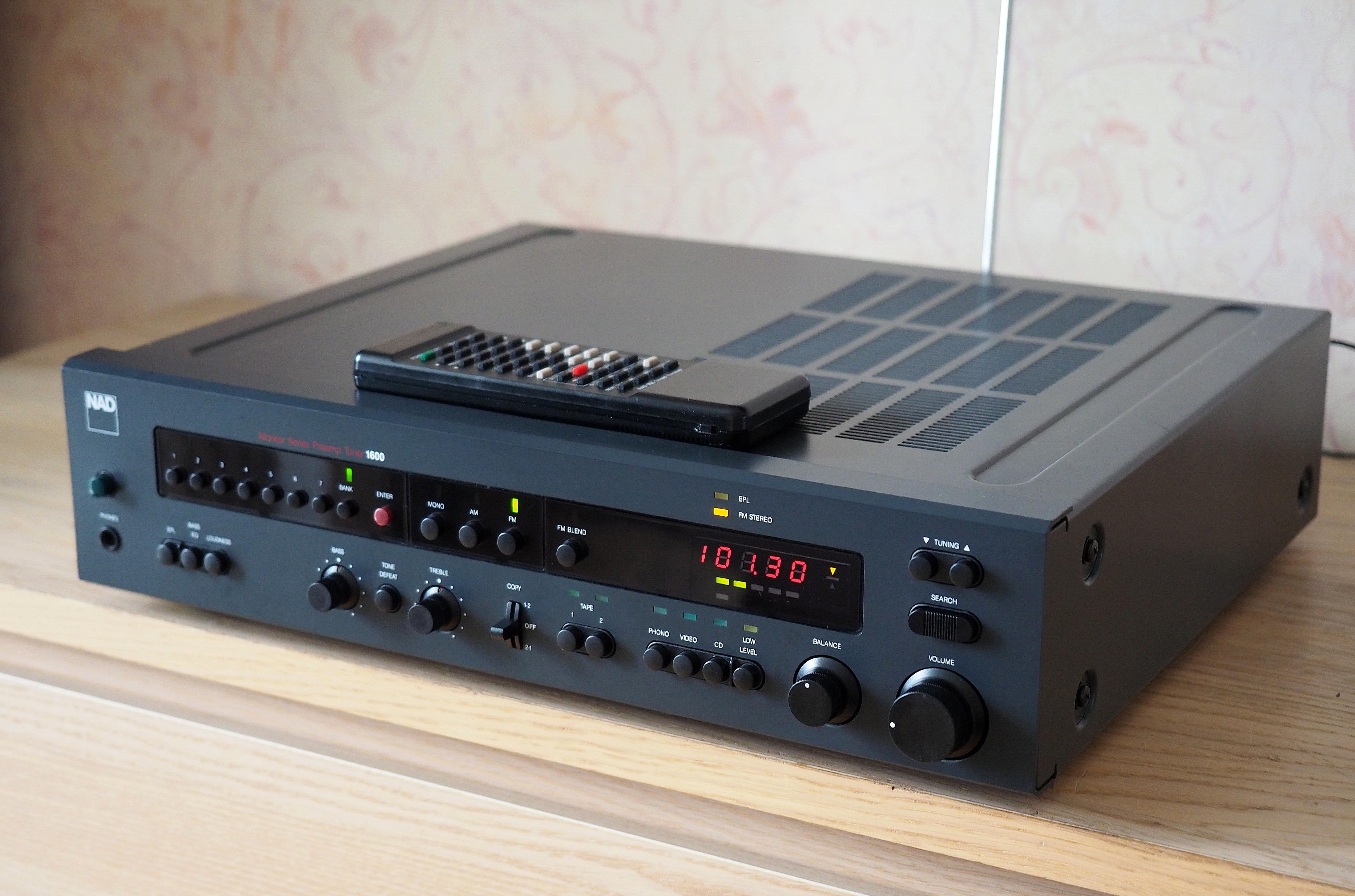 nad-1600-hi-fi-ru