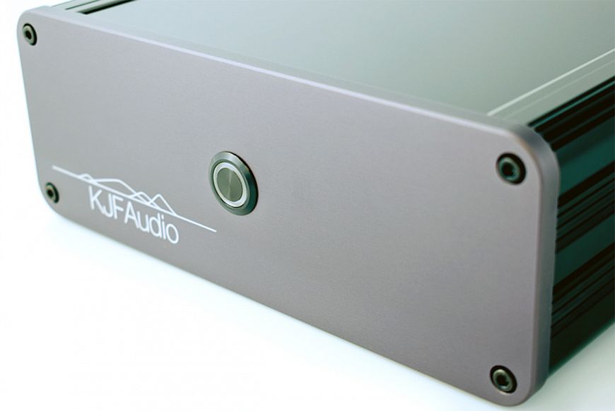 KJF SA-01 — компактный двухканальный усилитель мощности